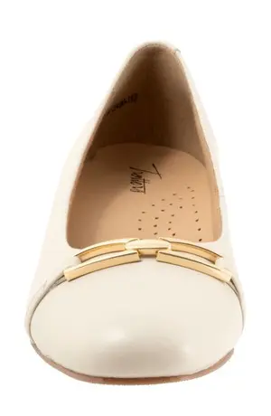 Trotters Dakota Pump - Ivory