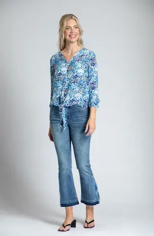APNY Print V-neck Tie-front Top