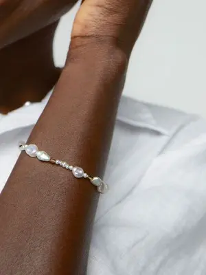 Monica Vinader Scatter Pearl Bracelet - Gold
