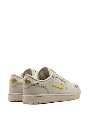 JORDAN Air 1 Low Method Of Make Legend Sneakers - Neutrals