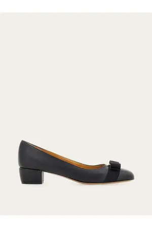 FERRAGAMO Vara Nappa Leather Pump - Black