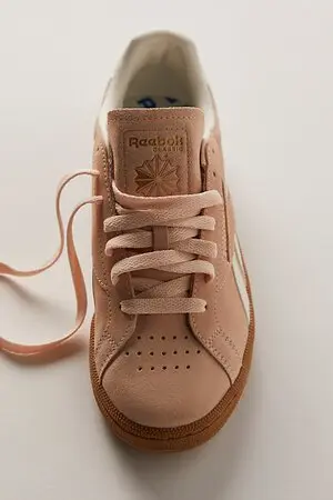 Reebok Contrast Stitching Sneakers For Men