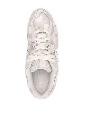 NEW BALANCE 1906r Sneakers - Neutrals