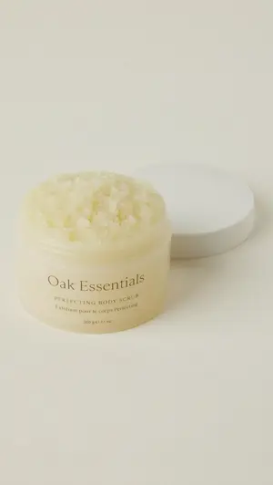 Oak Essentials Perfecting Body Scrub 6.8 Oz/200 - No Color