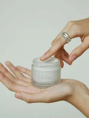 LESSE Essential Moisturizer