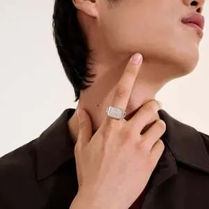 John Hardy Signet Ring With Diamonds