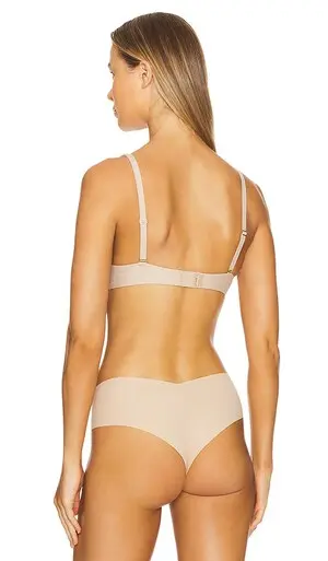 Natori Verge Convertible Plunge Bra In Neutral