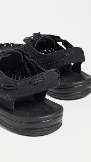Keen Uneek Sandals - Black / Black