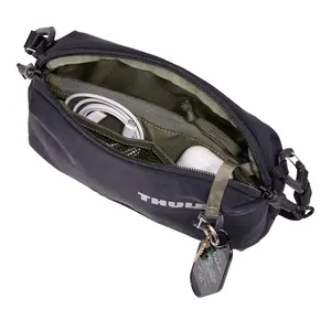 Thule Paramount 2l Crossbody - Black