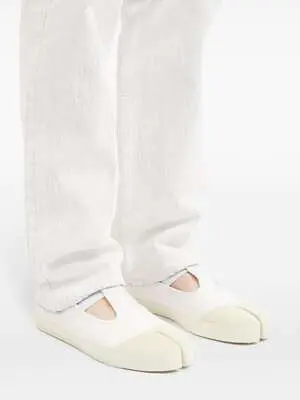 MAISON MARGIELA On The Deck Tabi Canvas Pumps