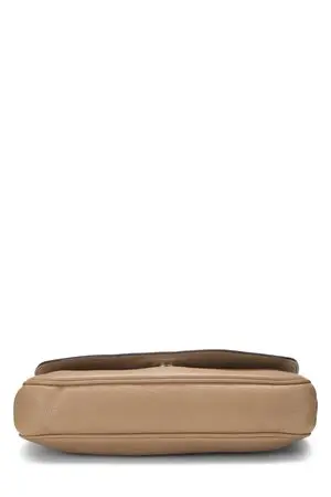 Gucci Grained Leather Soho Chain Flap Crossbody