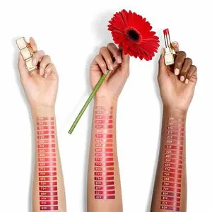 GUERLAIN Kisskiss Shine Bloom 95% Naturally-derived Ingredients Lipstick
