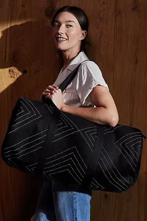 ANCHAL Arrow-stitch Weekender Duffle Bag - Charcoal