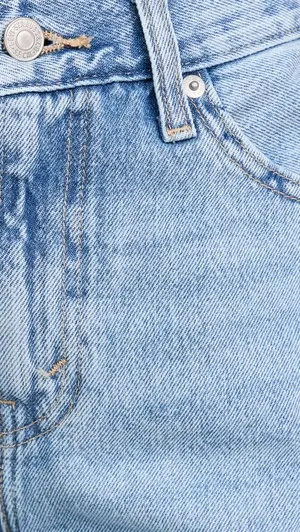 LEVI'S High Rise Baggy Denim Shorts - Far And Wide