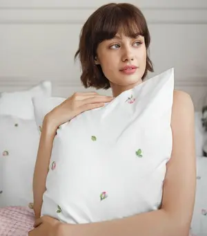 SCHLOSSBERG Floral Jeunesse-noblesse King Oxford Pillowcase - White