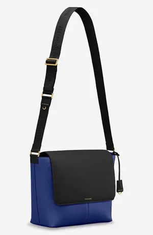 MAISON DE SABRE Leather Flaire Messenger Bag