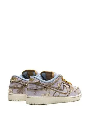 Nike Sb Dunk Pastoral Print Sneakers - Purple