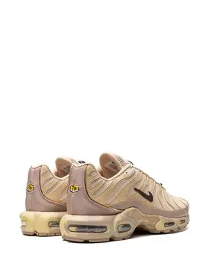 Nike Air Max Plus Sneakers