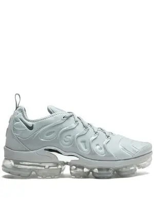 Nike Vapormax Plus Sneakers