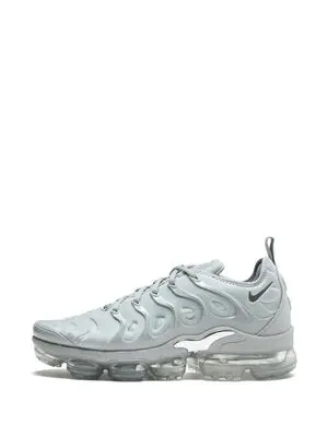 Nike Vapormax Plus Sneakers