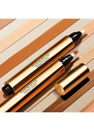 Saint Laurent Touche Éclat Illuminating Pen - 6 Os