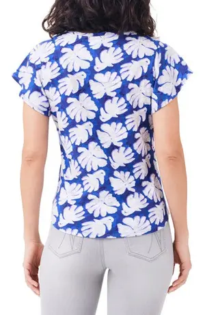 NIC+ZOE Shadow Palm Flutter Sleeve T-shirt