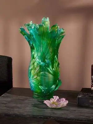 DAUM Magnum Borneo Crystal Vase