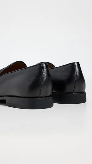 FERRAGAMO Desio Leather Loafers - Nero