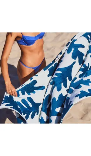 SLOWTIDE Hele Towel In Blue