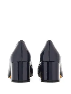 FERRAGAMO Gancini-plaque Leather Pumps