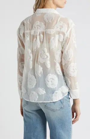 NIKKI LUND Liz Embroidered Floral Shirt