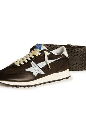 GOLDEN GOOSE Star Leather Sneakers - Black