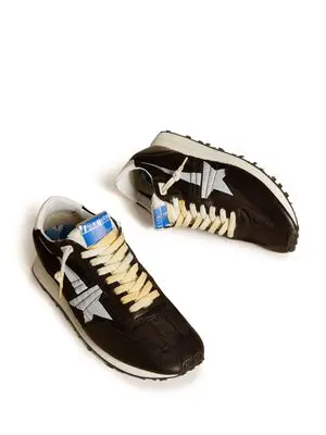 GOLDEN GOOSE Star Leather Sneakers - Black