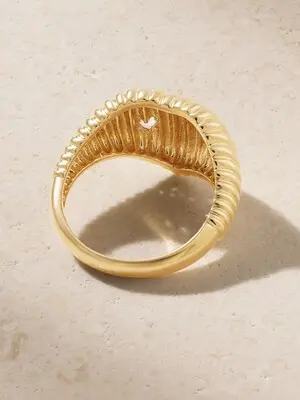 Yvonne Léon Chevaliere Berlingot 9-karat Topaz Signet Ring