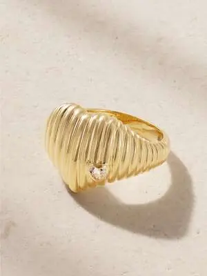 Yvonne Léon Chevaliere Berlingot 9-karat Topaz Signet Ring
