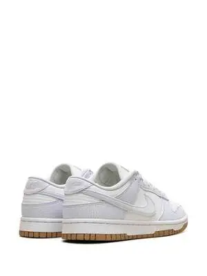 Nike Dunk Low Football Sneakers - White