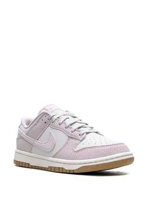 Nike Dunk Low Sneakers - Pink