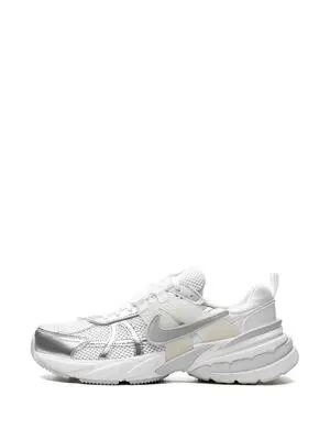 Nike V2k Run Low-top Sneakers - White