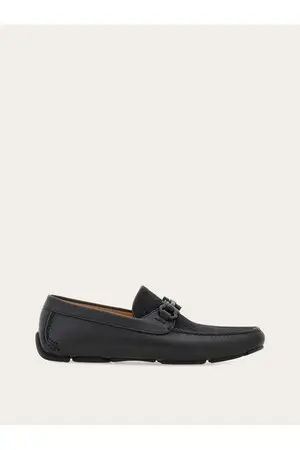 FERRAGAMO Driver With Gancini Ornament - Black