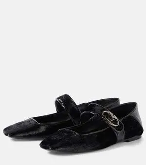 Valentino Garavani Vlogo Locker Mary Jane Flats - Black