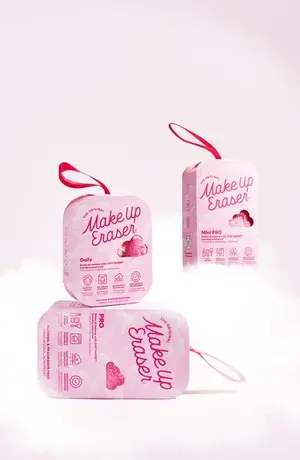 THE ORIGINAL MAKEUP ERASER Makeup Eraser® Mini Pro