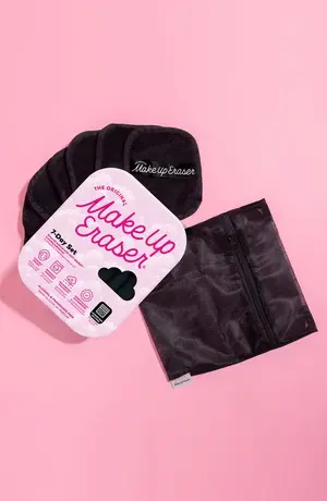 THE ORIGINAL MAKEUP ERASER 7-day Chic Makeup Eraser Set With Laundry Bag - Black
