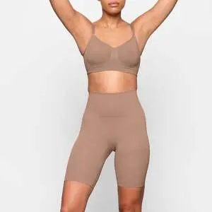 SKIMS Seamless Sculpt Butt Lifting Short - Sienna