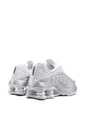 Nike Shox R4 Sneakers - White