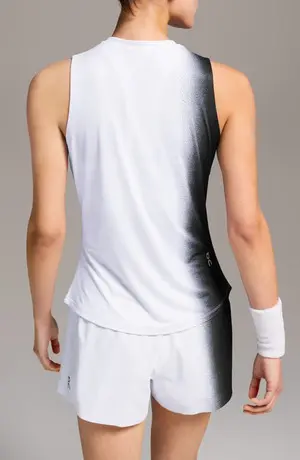 On Court Tank - Black/white