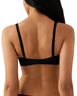 Wacoal It's On Lace Underwire Bra It's On Lace Underwire Bra - Night