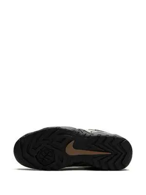 Nike X Supreme Sb Darwin Low Sneakers