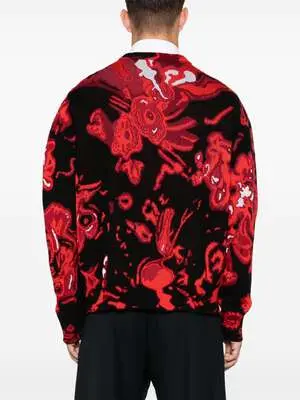 ゆーとalexander mcqueen フラワードライバーズニット Alexander Mcqueen Wax Flower Skull Sweater - Red | Editorialist