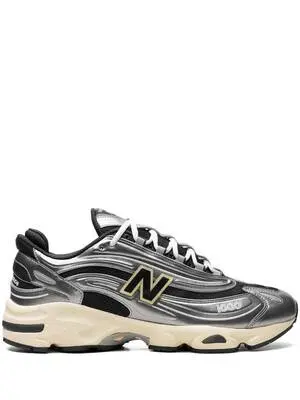 NEW BALANCE 1000 Sneakers - Silver