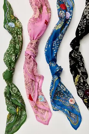 Chan Luu Embroidered Floral Bandana - Jet Black